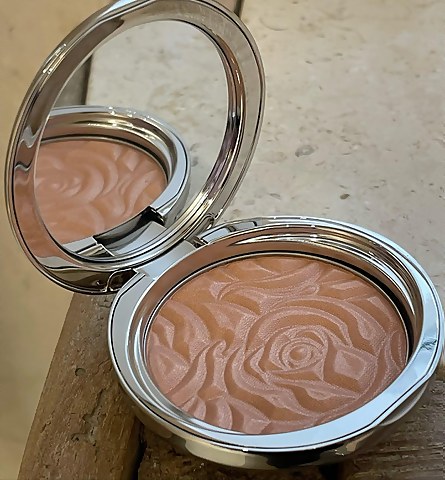 By Terry | French Makeup | Luxury Makeup + Skincare Brand