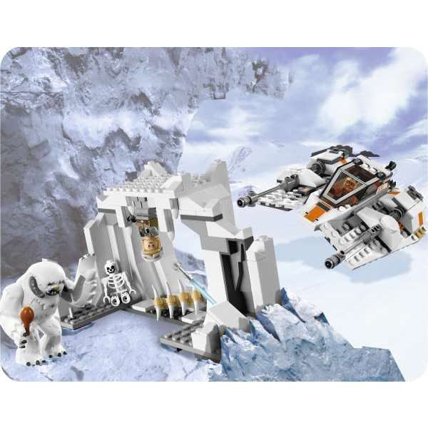 LEGO Star Wars: Hoth Wampa Cave (8089) | IWOOT